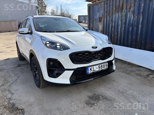 Balts Kia Sportage 2021 Rīga, ar dzinēja tilpumu 1.60 L un nobraukumu 135 tūkst. km par 15700 €, foto 1 vietnē AUTOMOTO.COM.LV