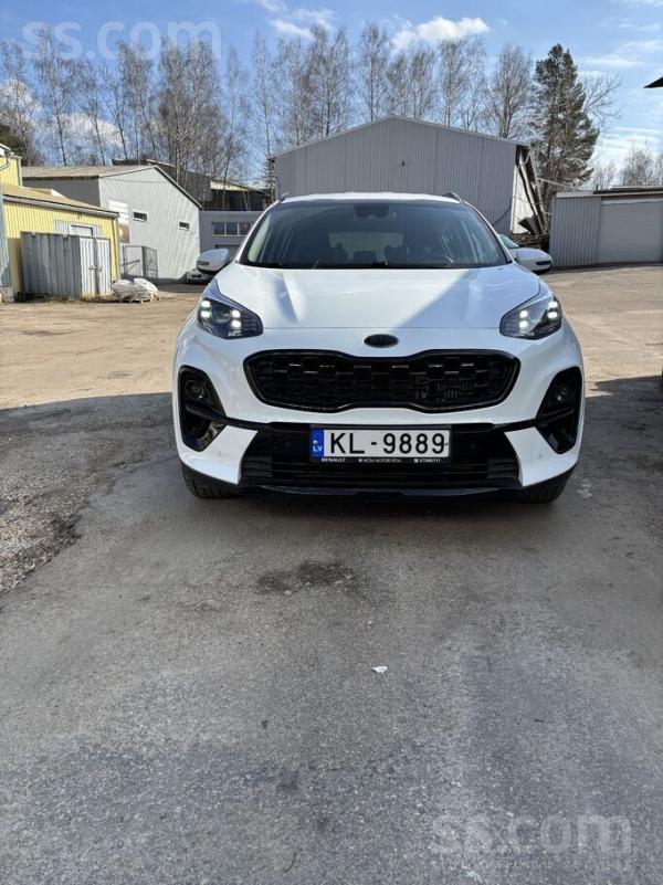 Balts Kia Sportage 2021 Rīga, ar dzinēja tilpumu 1.60 L un nobraukumu 135 tūkst. km par 15700 €, foto 2 vietnē AUTOMOTO.COM.LV