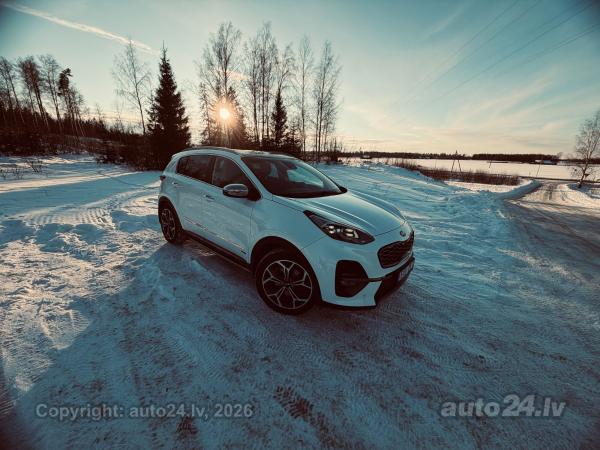Белый Киа Sportage 2021 в Таллин, объемом двигателя 1.60 л и пробегом 110 тыс. км за 17950 €, фото 2 на AUTOMOTO.COM.LV