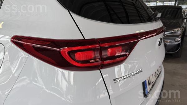 Белый Киа Sportage 2021 в Рига, объемом двигателя 1.60 л и пробегом 117 тыс. км за 15900 €, фото 9 на AUTOMOTO.COM.LV