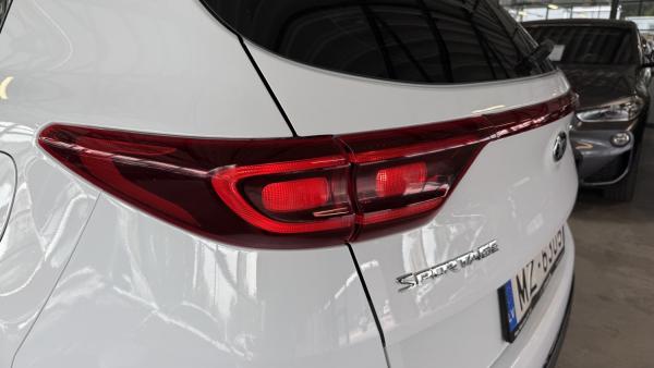 Balts Kia Sportage 2021 Rīga, ar dzinēja tilpumu 1.60 L un nobraukumu 117 tūkst. km par 1590000 €, foto 8 vietnē AUTOMOTO.COM.LV