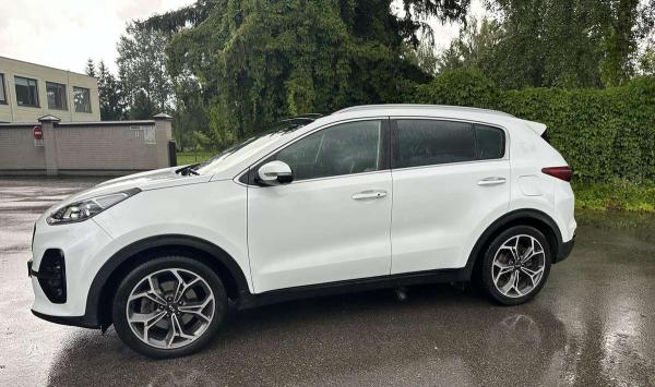 Balts Kia Sportage 2021 Prienai, ar dzinēja tilpumu 1.60 L un nobraukumu 124 tūkst. km par 12800 €, foto 3 vietnē AUTOMOTO.COM.LV