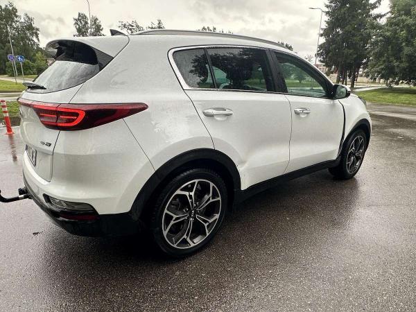 Balts Kia Sportage 2021 Prienai, ar dzinēja tilpumu 1.60 L un nobraukumu 124 tūkst. km par 12800 €, foto 8 vietnē AUTOMOTO.COM.LV