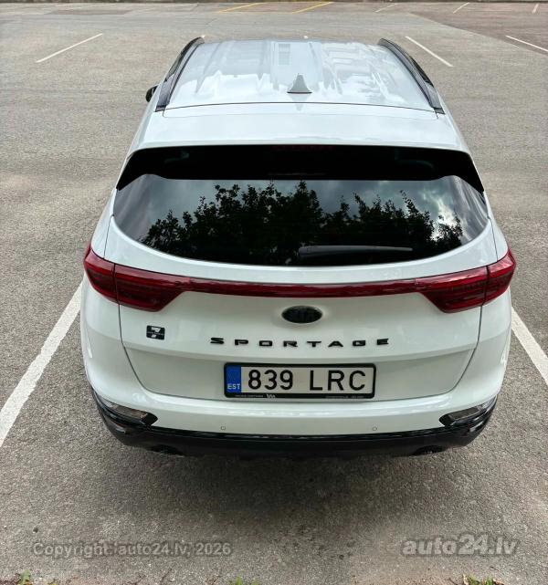 White Kia Sportage 2021 in Tallinn, with an engine capacity of 1.60 L and mileage of 66 thousand km for 18000 €, photo 9 on AUTOMOTO.COM.LV