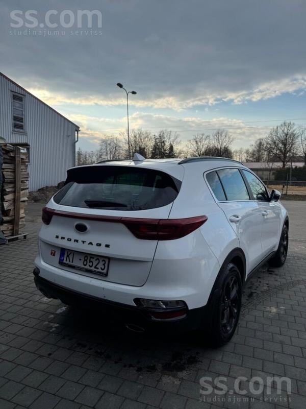 Киа Sportage 2021 в Цесис на AUTOMOTO.COM.LV Белый Киа Sportage 2021 в Цесис, объемом двигателя 1.60 л и пробегом 165 тыс. км за 13900 €, фото 5 на AUTOMOTO.COM.LV