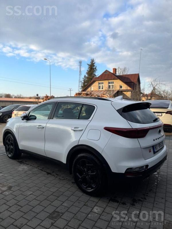 Киа Sportage 2021 в Цесис на AUTOMOTO.COM.LV Белый Киа Sportage 2021 в Цесис, объемом двигателя 1.60 л и пробегом 165 тыс. км за 13900 €, фото 6 на AUTOMOTO.COM.LV