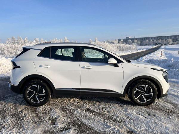 Белый Киа Sportage 2022 в Тельшяй, объемом двигателя 1.60 л и пробегом 83 тыс. км за 21700 €, фото 10 на AUTOMOTO.COM.LV