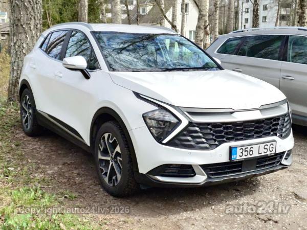 Белый Киа Sportage 2022 в Таллин, объемом двигателя 1.60 л и пробегом 60 тыс. км за 25499 €, фото 3 на AUTOMOTO.COM.LV