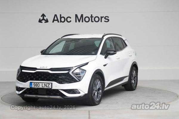 Белый Киа Sportage 2022 в Таллин, объемом двигателя 1.60 л и пробегом 123 тыс. км за 23990 €, фото 1 на AUTOMOTO.COM.LV