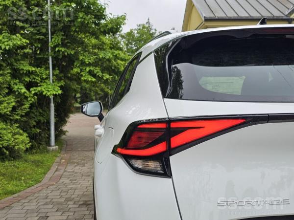Balts Kia Sportage 2022 Jelgava, ar dzinēja tilpumu 1.60 L un nobraukumu 50 tūkst. km par 23400 €, foto 10 vietnē AUTOMOTO.COM.LV