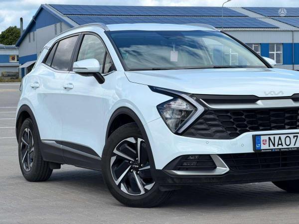 Белый Киа Sportage 2022 в Таураге, объемом двигателя 1.60 л и пробегом 31 тыс. км за 21800 €, фото 2 на AUTOMOTO.COM.LV
