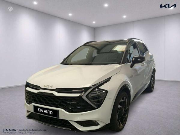 White Kia Sportage 2022 in Vilnius, with an engine capacity of 1.60 L and mileage of 64 thousand km for 34000 €, photo 1 on AUTOMOTO.COM.LV