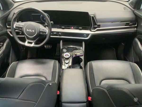 White Kia Sportage 2022 in Vilnius, with an engine capacity of 1.60 L and mileage of 64 thousand km for 34000 €, photo 3 on AUTOMOTO.COM.LV