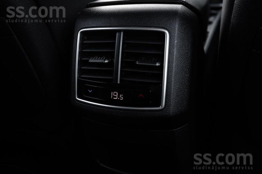 White Kia Sportage 2022 in Jelgava, with an engine capacity of 1.60 L and mileage of 225 thousand km for 16300 €, photo 31 on AUTOMOTO.COM.LV