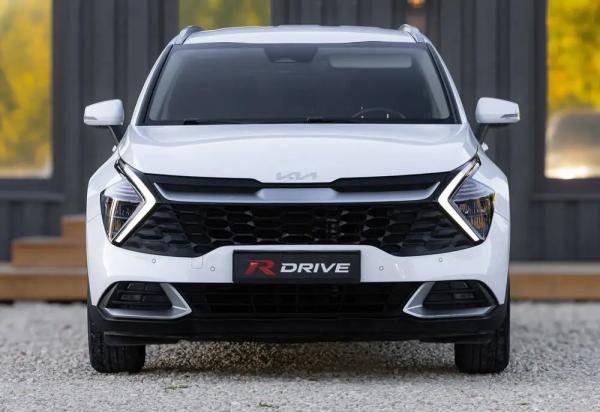 Белый Киа Sportage 2022 в Елгава, объемом двигателя 1.60 л и пробегом 225 тыс. км за 16300 €, фото 3 на AUTOMOTO.COM.LV