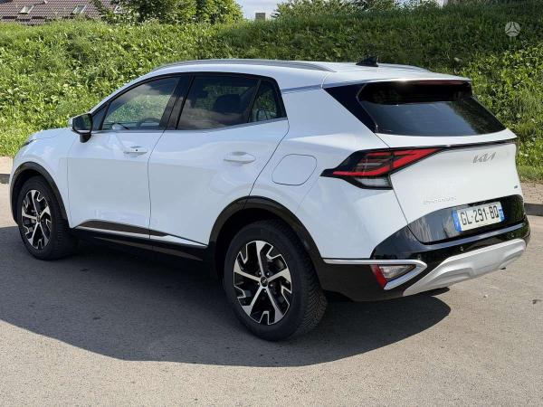 Белый Киа Sportage 2022 в Каунас, объемом двигателя 1.60 л и пробегом 140 тыс. км за 22790 €, фото 4 на AUTOMOTO.COM.LV