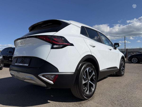 Balts Kia Sportage 2022 Kauņa, ar dzinēja tilpumu 1.60 L un nobraukumu 125 tūkst. km par 20600 €, foto 5 vietnē AUTOMOTO.COM.LV