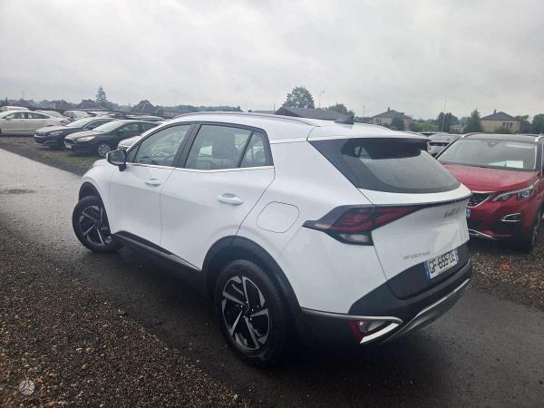Киа Sportage 2022 в Таураге на AUTOMOTO.COM.LV Белый Киа Sportage 2022 в Таураге, объемом двигателя 1.60 л и пробегом 134 тыс. км за 17300 €, фото 5 на AUTOMOTO.COM.LV