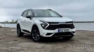 Белый Киа Sportage 2022 в Рига, объемом двигателя 1.60 л и пробегом 65 тыс. км за 28990 €, фото 1 на AUTOMOTO.COM.LV