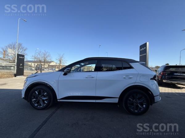 Белый Киа Sportage 2023 в Елгава, объемом двигателя 1.60 л и пробегом 98 тыс. км за 24900 €, фото 2 на AUTOMOTO.COM.LV
