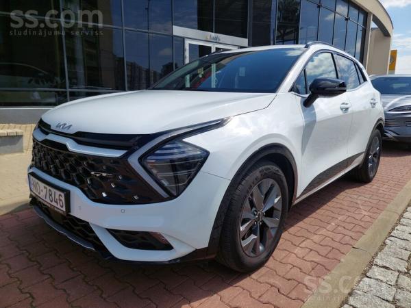 Balts Kia Sportage 2023 Daugavpils, ar dzinēja tilpumu 1.60 L un nobraukumu 20 tūkst. km par 29500 €, foto 1 vietnē AUTOMOTO.COM.LV