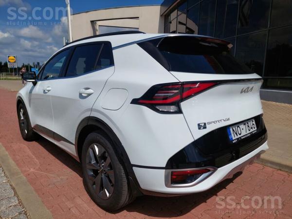 Balts Kia Sportage 2023 Daugavpils, ar dzinēja tilpumu 1.60 L un nobraukumu 20 tūkst. km par 29500 €, foto 6 vietnē AUTOMOTO.COM.LV
