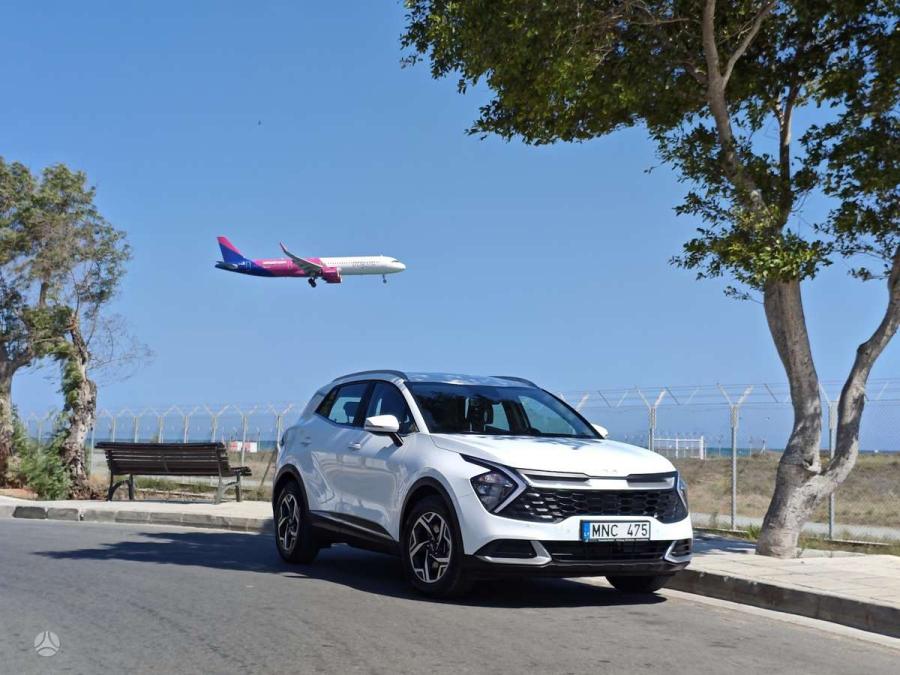 Balts Kia Sportage 2023 Viļņa, ar dzinēja tilpumu 1.60 L un nobraukumu 73 tūkst. km par 20000 €, foto 3 vietnē AUTOMOTO.COM.LV