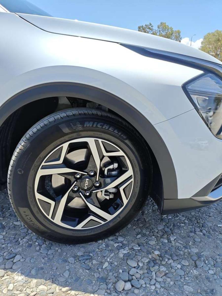 Balts Kia Sportage 2023 Viļņa, ar dzinēja tilpumu 1.60 L un nobraukumu 73 tūkst. km par 20000 €, foto 22 vietnē AUTOMOTO.COM.LV