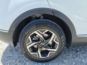 Balts Kia Sportage 2023 Viļņa, ar dzinēja tilpumu 1.60 L un nobraukumu 73 tūkst. km par 20000 €, foto 23 vietnē AUTOMOTO.COM.LV
