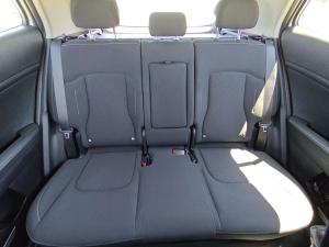 Balts Kia Sportage 2023 Viļņa, ar dzinēja tilpumu 1.60 L un nobraukumu 73 tūkst. km par 20000 €, foto 29 vietnē AUTOMOTO.COM.LV