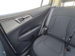 Balts Kia Sportage 2023 Viļņa, ar dzinēja tilpumu 1.60 L un nobraukumu 73 tūkst. km par 20000 €, foto 32 vietnē AUTOMOTO.COM.LV