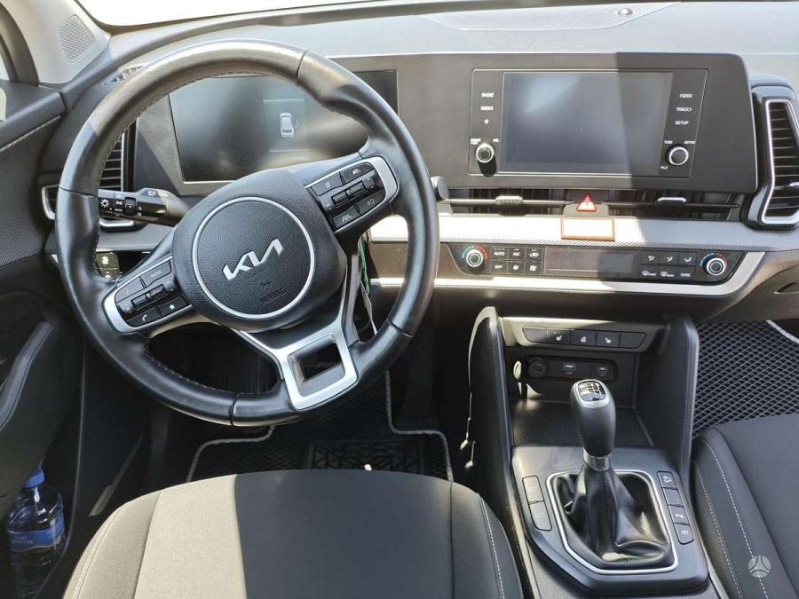 Balts Kia Sportage 2023 Viļņa, ar dzinēja tilpumu 1.60 L un nobraukumu 73 tūkst. km par 20000 €, foto 36 vietnē AUTOMOTO.COM.LV
