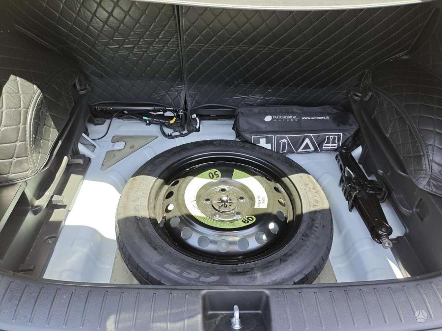 Balts Kia Sportage 2023 Viļņa, ar dzinēja tilpumu 1.60 L un nobraukumu 73 tūkst. km par 20000 €, foto 40 vietnē AUTOMOTO.COM.LV