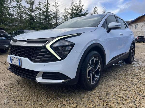 Белый Киа Sportage 2023 в Каунас, объемом двигателя 1.60 л и пробегом 185 тыс. км за 16450 €, фото 1 на AUTOMOTO.COM.LV