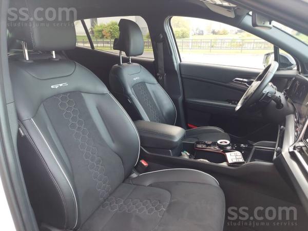 Balts Kia Sportage 2024 Daugavpils, ar dzinēja tilpumu 1.60 L un nobraukumu 17 tūkst. km par 36990 €, foto 8 vietnē AUTOMOTO.COM.LV