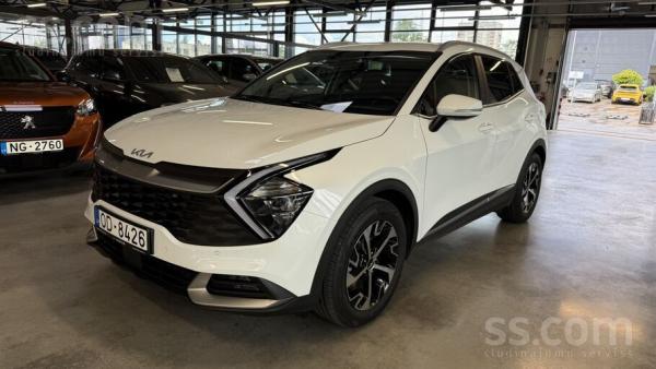 Белый Киа Sportage 2025 в Рига, объемом двигателя 1.60 л и пробегом 23 тыс. км за 28900 €, фото 1 на AUTOMOTO.COM.LV