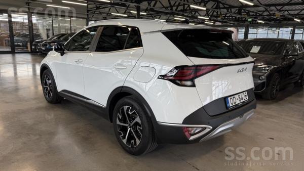 Белый Киа Sportage 2025 в Рига, объемом двигателя 1.60 л и пробегом 23 тыс. км за 28900 €, фото 3 на AUTOMOTO.COM.LV