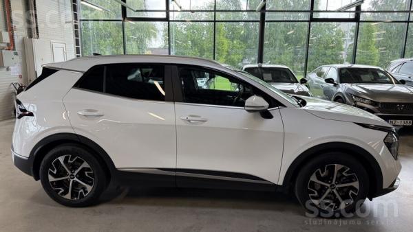Белый Киа Sportage 2025 в Рига, объемом двигателя 1.60 л и пробегом 23 тыс. км за 28900 €, фото 5 на AUTOMOTO.COM.LV