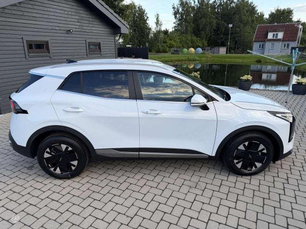 Белый Киа Sportage 2025 в Тельшяй, объемом двигателя 1.60 л и пробегом 6 тыс. км за 28450 €, фото 4 на AUTOMOTO.COM.LV