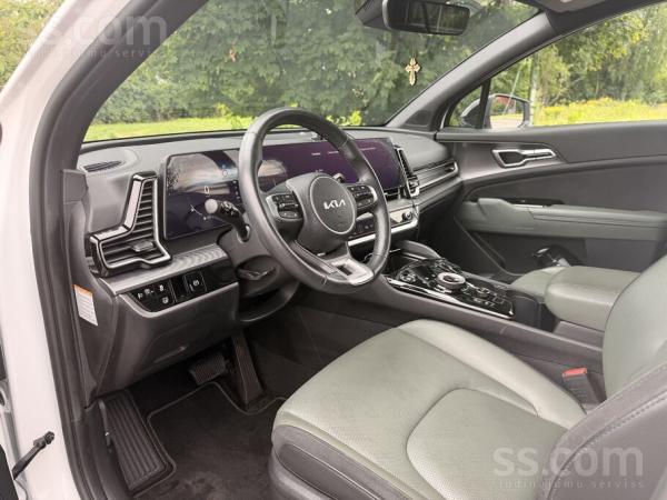 Balts Kia Sportage 2025 Rīga, ar dzinēja tilpumu 1.60 L un nobraukumu 31 tūkst. km par 31000 €, foto 4 vietnē AUTOMOTO.COM.LV