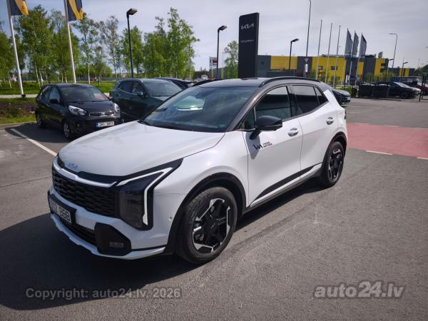 Белый Киа Sportage 2026 в Таллин, объемом двигателя 1.60 л и пробегом 5 тыс. км за 43500 €, фото 3 на AUTOMOTO.COM.LV
