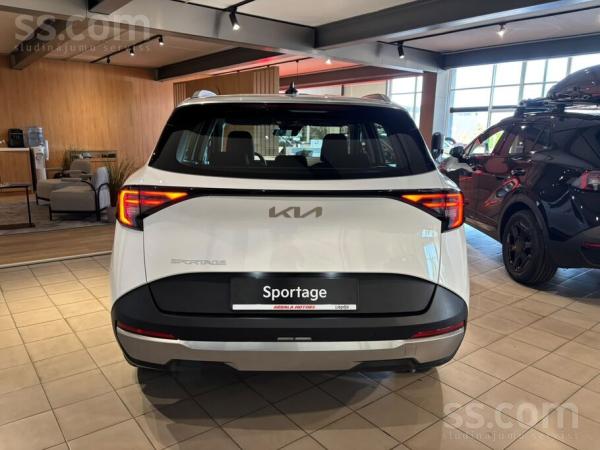 White Kia Sportage 2026 in Liepaja, with an engine capacity of 1.60 L and mileage of 7 thousand km for 30780 €, photo 6 on AUTOMOTO.COM.LV