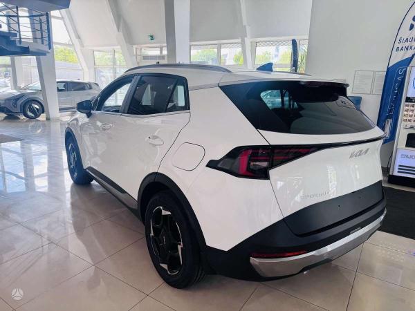 Balts Kia Sportage 2026 Šauļi, ar dzinēja tilpumu 1.60 L un nobraukumu 5 tūkst. km par 35700 €, foto 6 vietnē AUTOMOTO.COM.LV