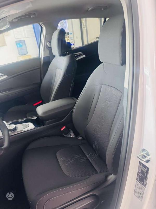 Balts Kia Sportage 2026 Šauļi, ar dzinēja tilpumu 1.60 L un nobraukumu 5 tūkst. km par 35700 €, foto 10 vietnē AUTOMOTO.COM.LV