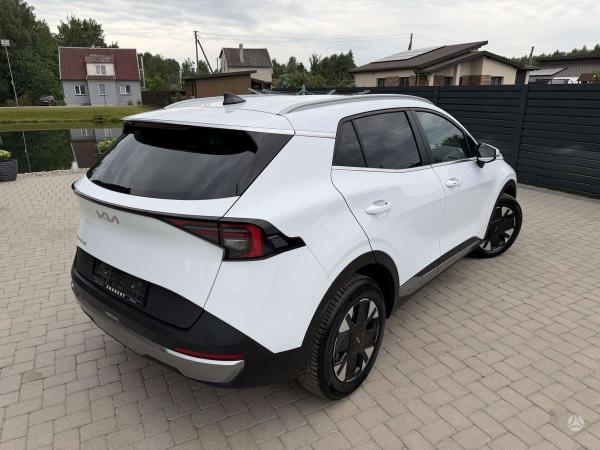 Balts Kia Sportage 2026 Telšiai, ar dzinēja tilpumu 1.60 L un nobraukumu 6 tūkst. km par 28750 €, foto 4 vietnē AUTOMOTO.COM.LV
