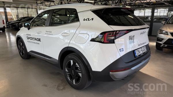 White Kia Sportage 2026 in Riga, with an engine capacity of 1.60 L and mileage of 3 thousand km for 28900 €, photo 6 on AUTOMOTO.COM.LV