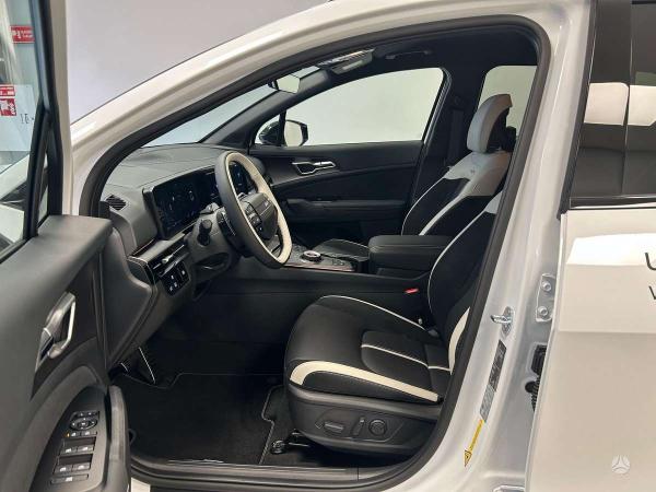 Киа Sportage 2026 в Вильнюс на AUTOMOTO.COM.LV Белый Киа Sportage 2026 в Вильнюс, объемом двигателя 1.60 л и пробегом 2 тыс. км за 38490 €, фото 8 на AUTOMOTO.COM.LV