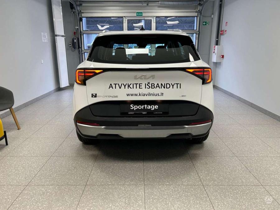 Balts Kia Sportage 2026 Viļņa, ar dzinēja tilpumu 1.60 L un nobraukumu 1 tūkst. km par 32490 €, foto 5 vietnē AUTOMOTO.COM.LV