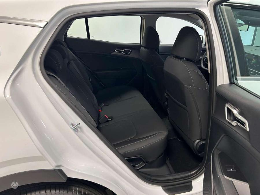 Balts Kia Sportage 2026 Viļņa, ar dzinēja tilpumu 1.60 L un nobraukumu 1 tūkst. km par 32490 €, foto 17 vietnē AUTOMOTO.COM.LV