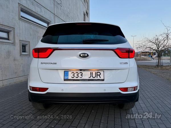 White Kia Sportage 2017 in Tallinn, with an engine capacity of 1.70 L and mileage of 88 thousand km for 13990 €, photo 6 on AUTOMOTO.COM.LV